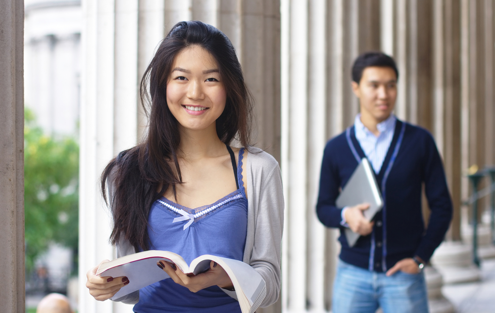 Hiring Summer Interns? Here’s How to Attract Good Interns for Your Business